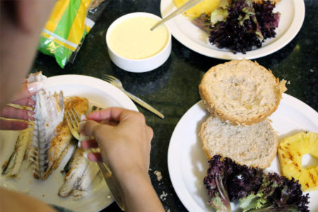 HEALTHY FISH BURGER - Anna Cooking Concept